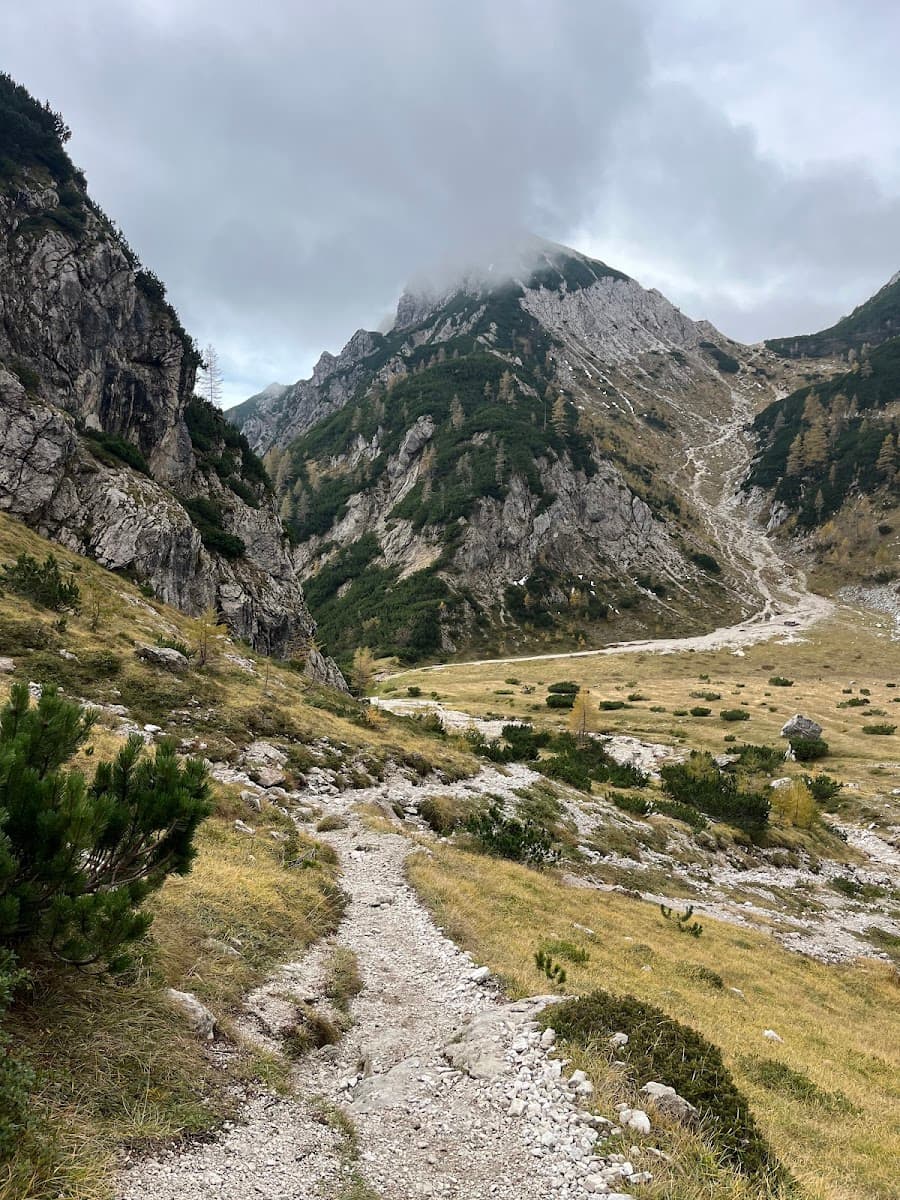 Pyrenees Hut to Hut Hiking - Hiking Tours in the Pyrenees